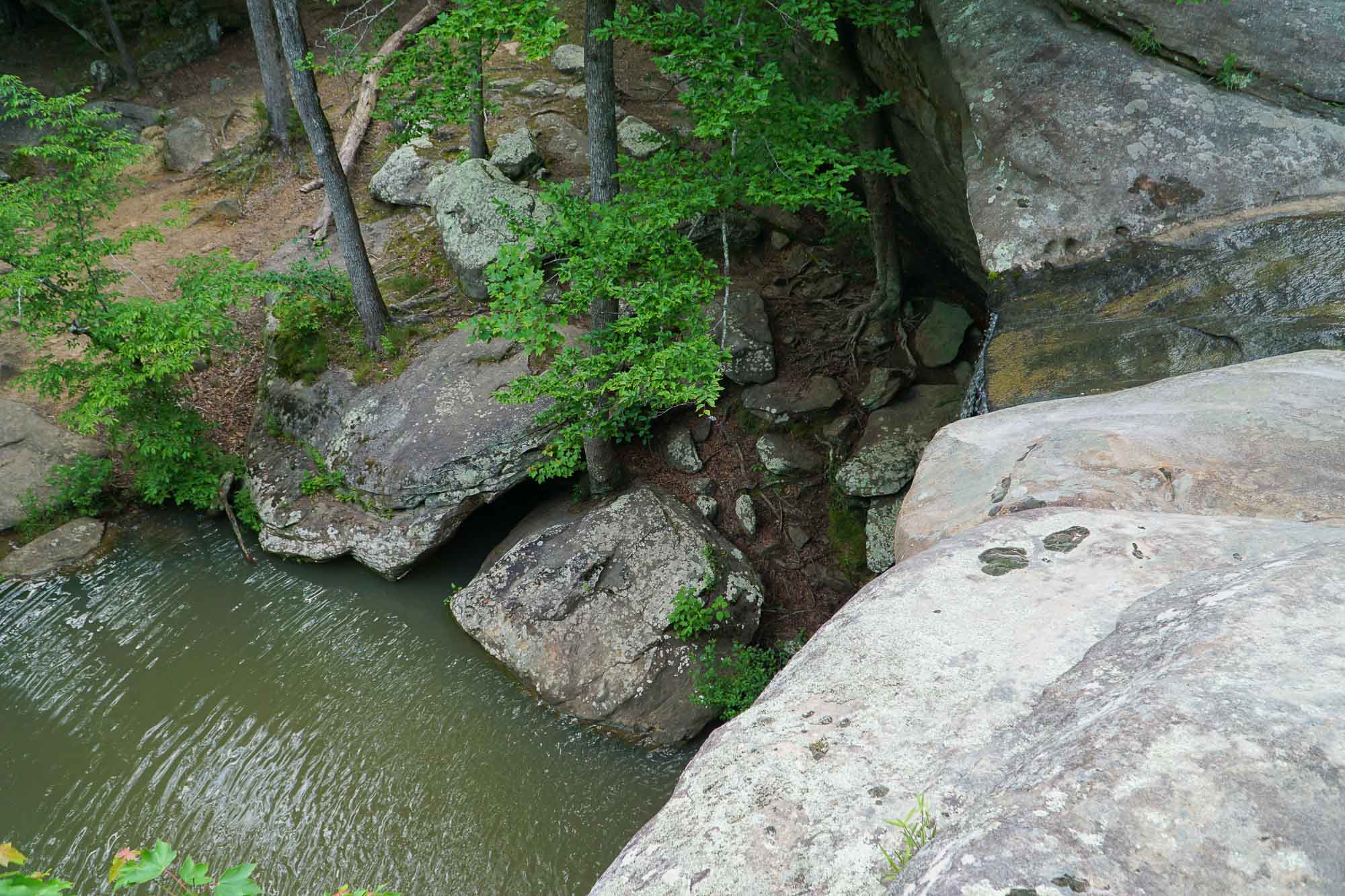 9 Gorgeous Waterfalls in Southern Illinois and How to Visit Them