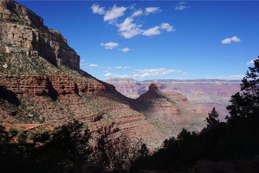 Sedona to Antelope Canyon (Tours + Road Trip Guide 2025)