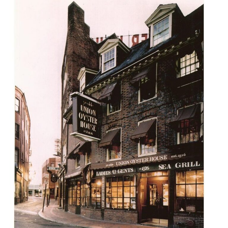 10 Best Clam Chowder Spots in Boston You Need to Try