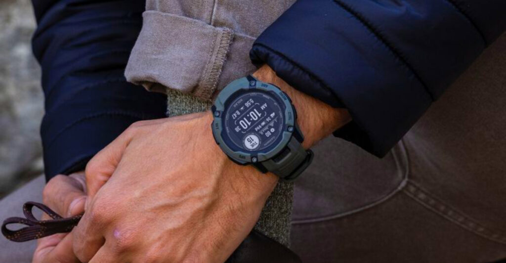 10 GPS Watches That Make Hiking U.S. Trails Safer for Seniors