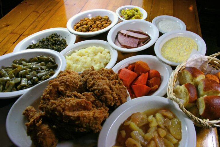 10 Georgia Buffets That Get Southern Comfort Just Right