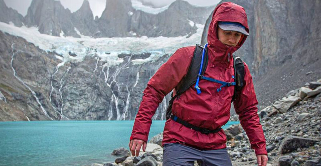 2025's 7 Best Lightweight Rain Jackets for Everyday Adventures