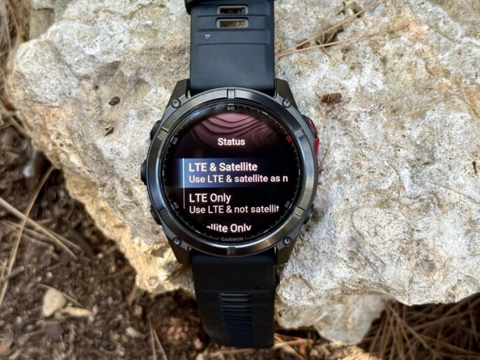 2025's Best GPS Watches for Hikers with 50-Hour Battery Life