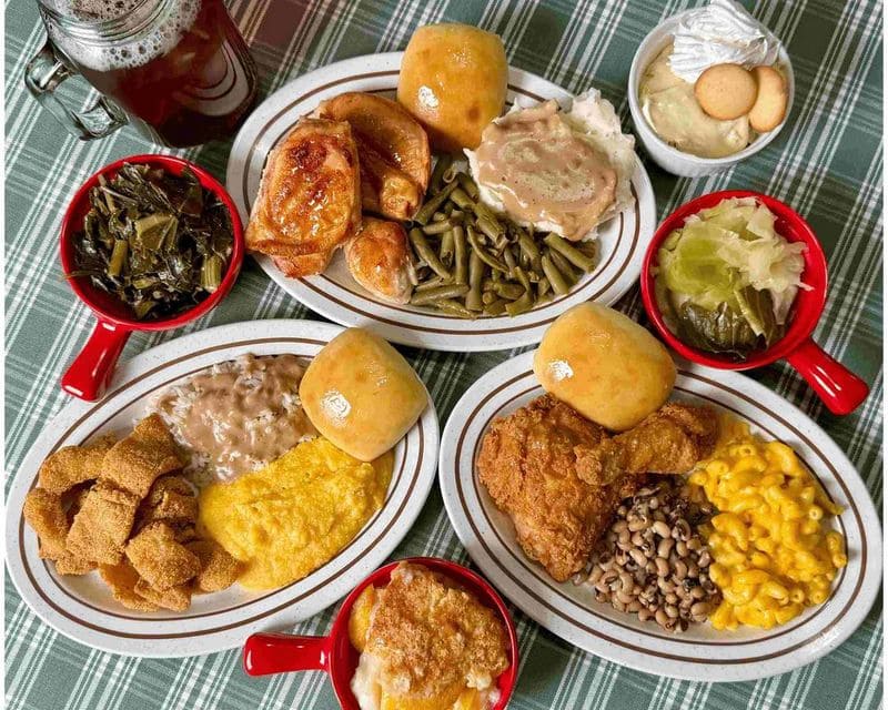10 Georgia Buffets That Get Southern Comfort Just Right