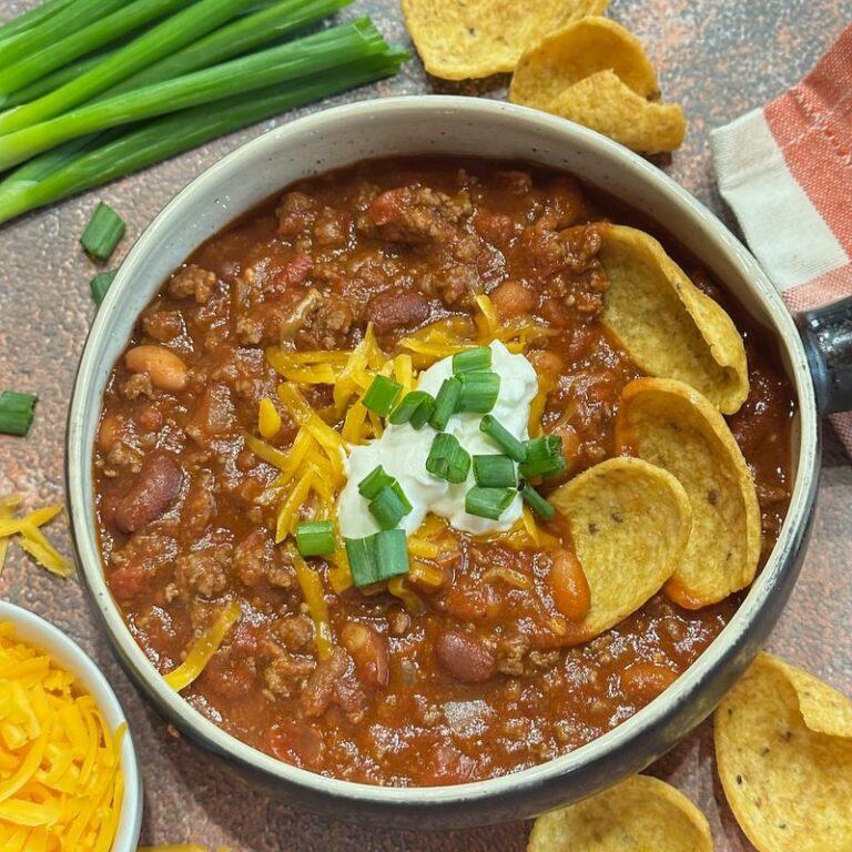 7 Nebraska Chili and Cinnamon Roll Combos That Surprisingly Work
