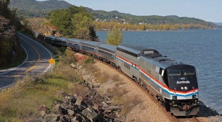 These Are the Top 10 Overnight Sleeper Trains in the U.S. This Fall