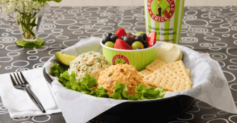 Colorado Chicken Chains Locals Swear Are Worth the Wait