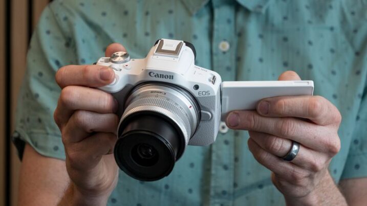 10 Best Cameras for Outdoor Photography and Adventure Vlogging