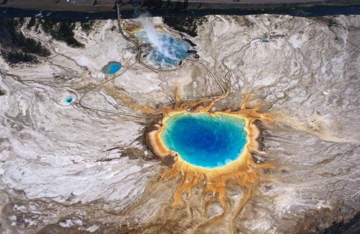 Beneath Yellowstone's Crust: A 2.4-Mile Magma Cap May Be the Key to Its ...