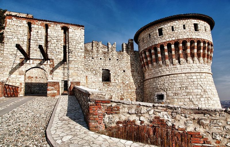 Between Venice and Milan, This Hidden Italian City Boasts Stunning ...