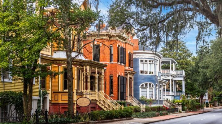 10 Underrated Southern Cities With Beautiful, Walkable Historic Districts