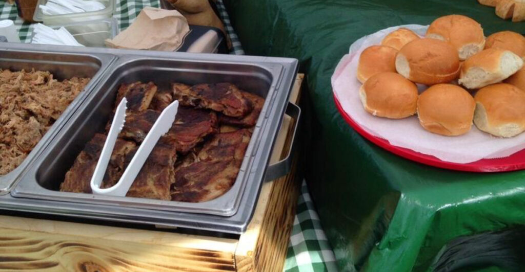 These 10 North Carolina BBQ Buffets Serve Fall Plates Full of Comfort