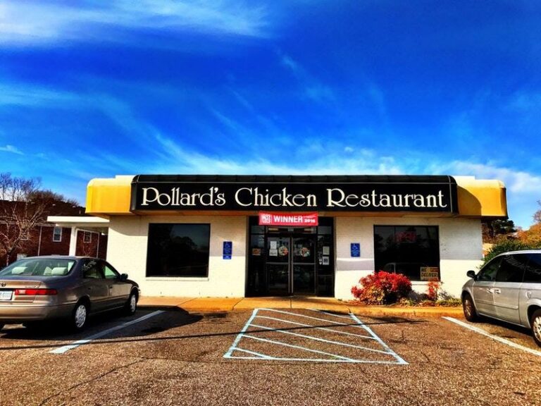 Virginia's Most Beloved Chicken Chains, Ranked By Local Love