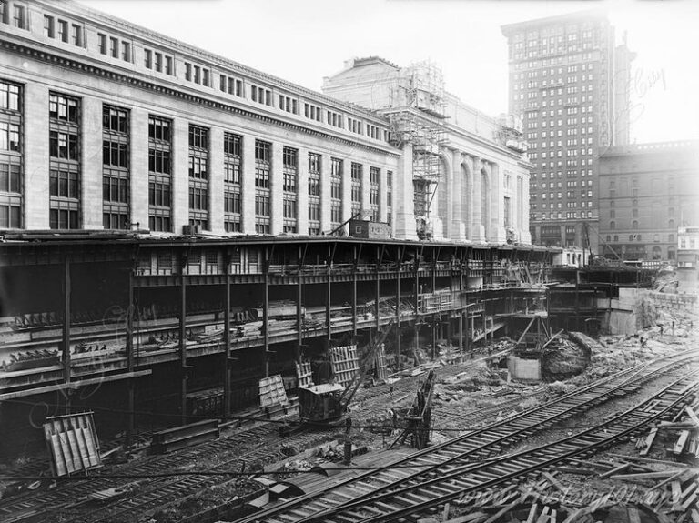 New York's Hidden Platform of Power: The Secret Tracks of Track 61 - 4 ...