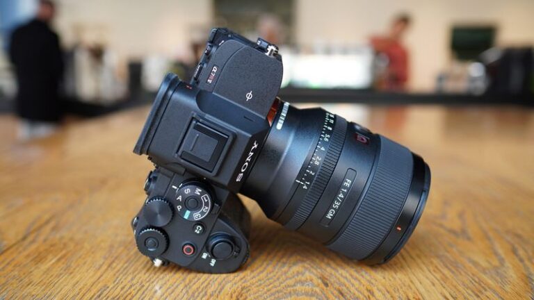 12 Best Cameras Perfect for Capturing the Mediterranean’s Vibrant ...