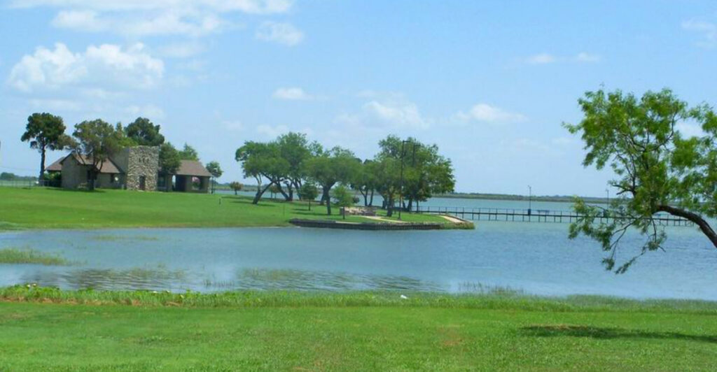 12 Cheapest Lake Towns in America Worth Escaping To