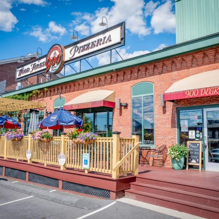 14 Restaurants in Manchester, New Hampshire Worth the Drive (and the Hype)