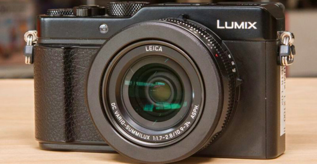 11 Compact Cameras That Excel in Overcast Mountain Weather