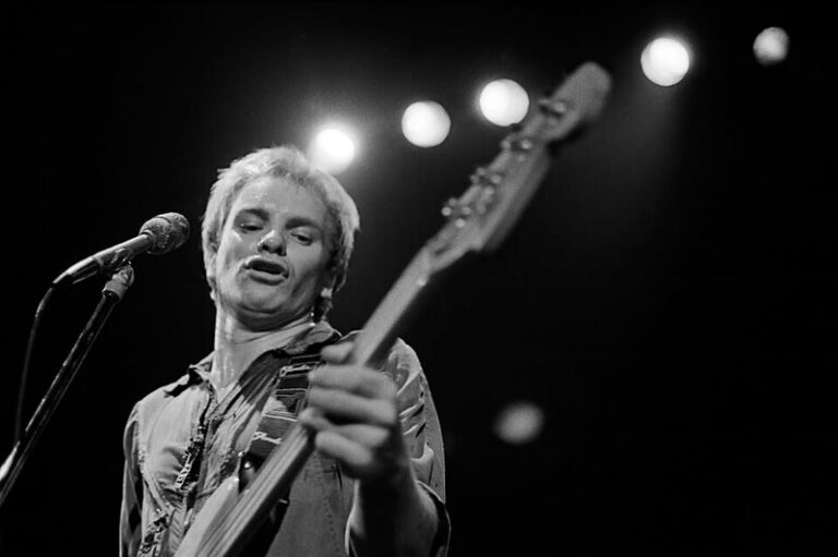 15 Bands That Broke Records - Then Broke Up