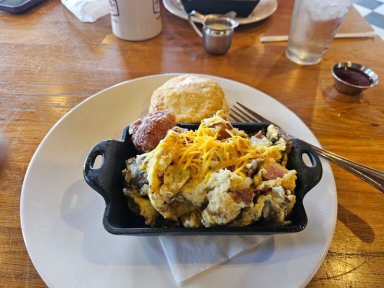 12 Alabama Biscuit Joints Worth Waking Up For
