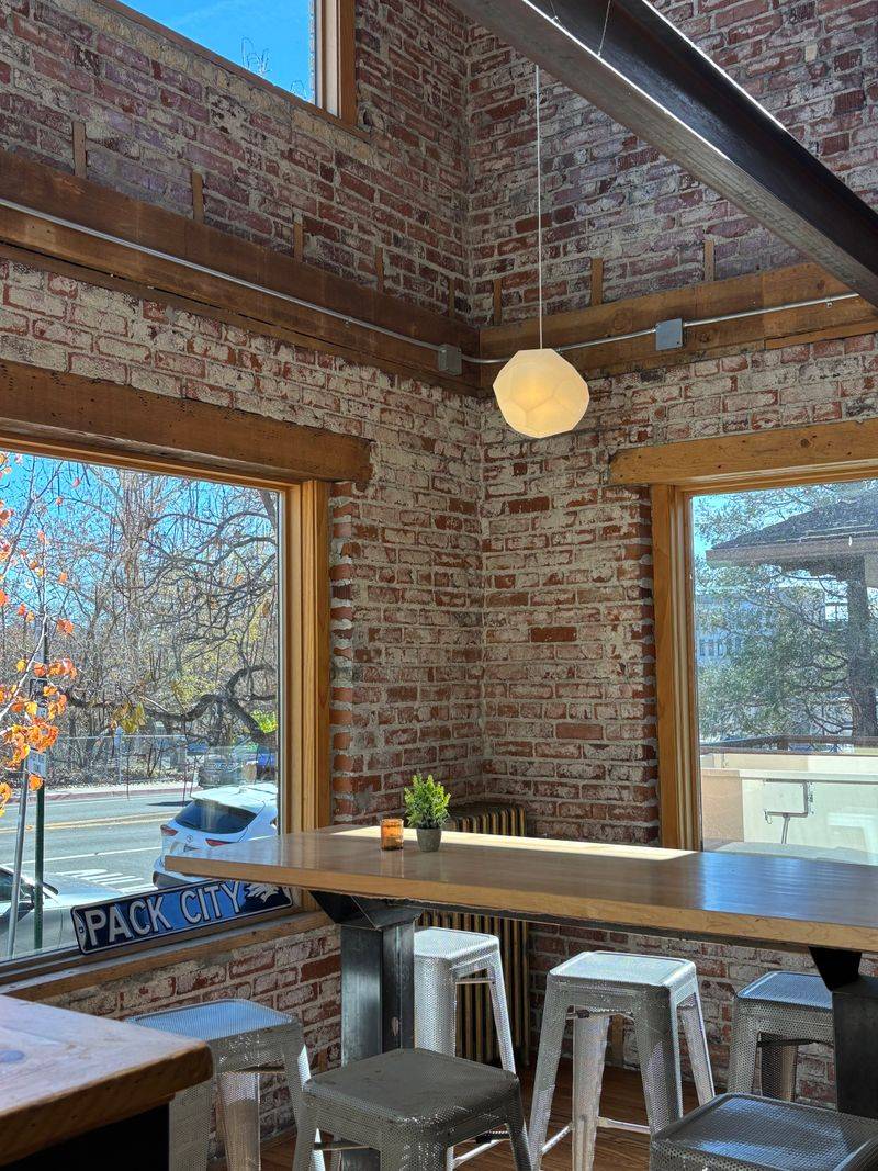 15 Cozy Nevada Cafés Locals Love for Holiday Vibes, Hot Drinks & Winter ...
