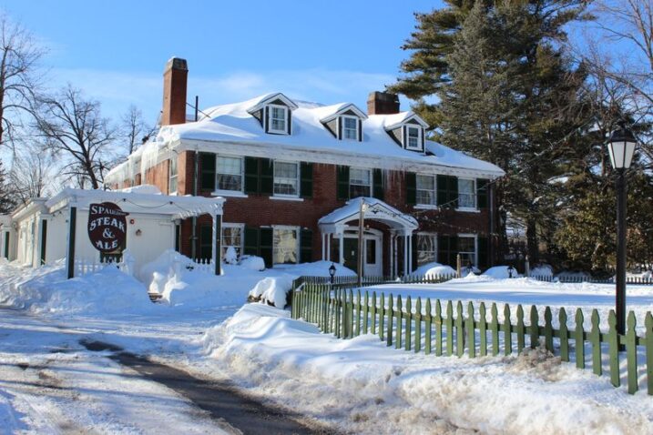 13 New Hampshire Inns Serving Unforgettable Christmas Eve Dinners
