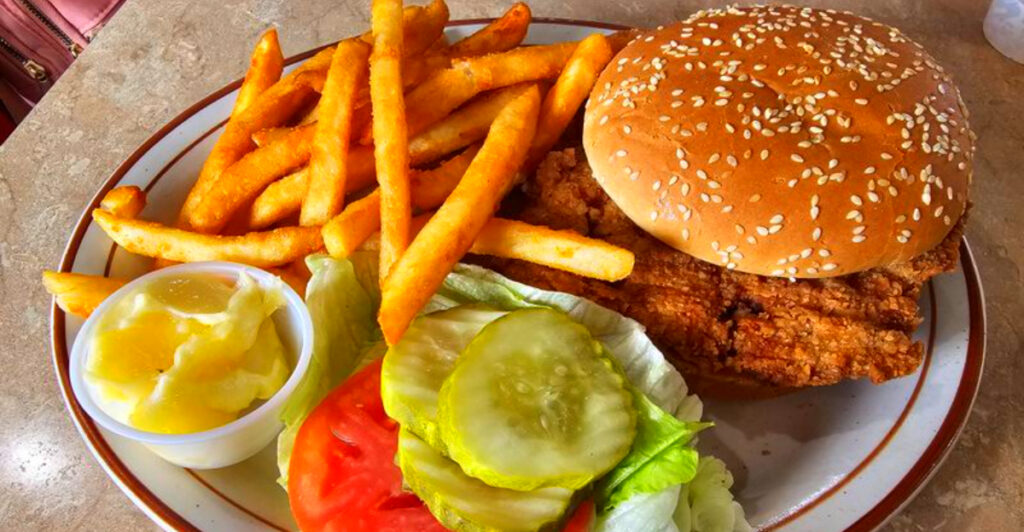 In Illinois, This Small-Town Diner Delivers Classic Dishes That Stir Up ...