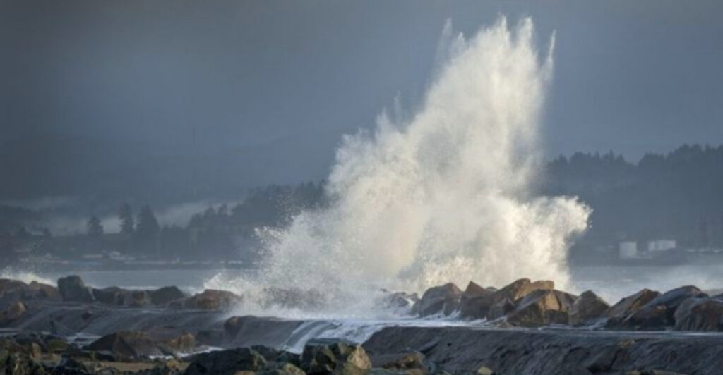 Oregon’s Underwater Volcano Is Set to Erupt in 2026 - Here’s What You ...