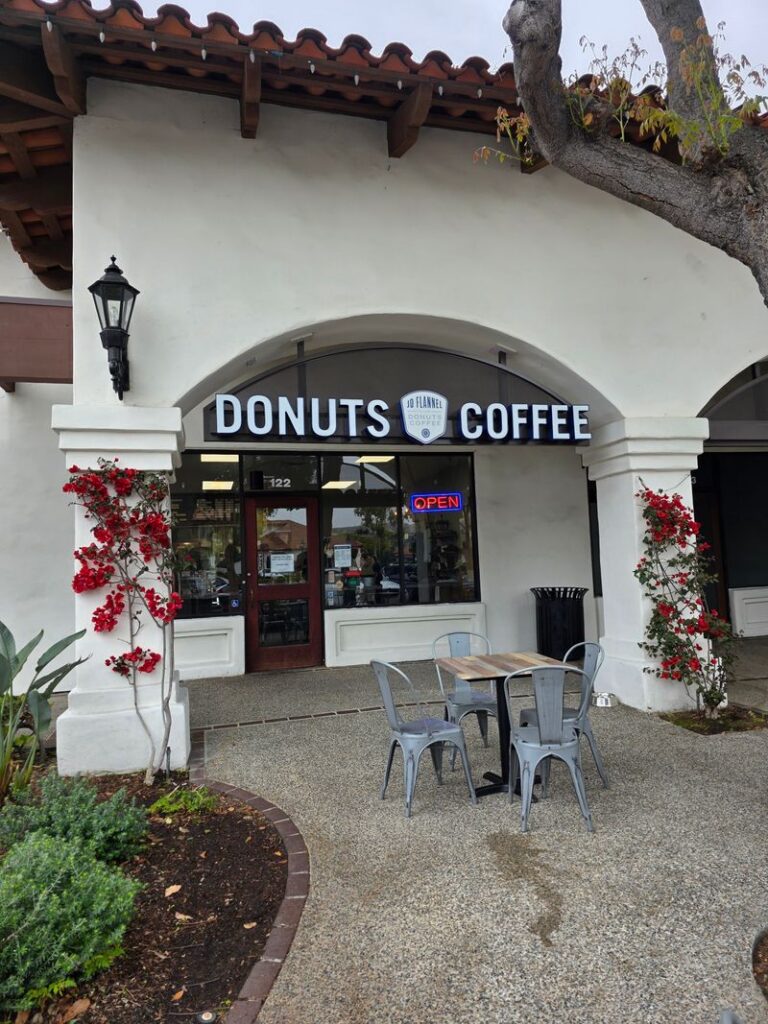 These 13 California Donut Shops Are Worth a Road Trip (And the Sugar Crash)