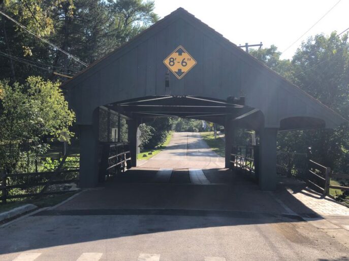 15 Small Towns Near Chicago That Feel Like a Vacation