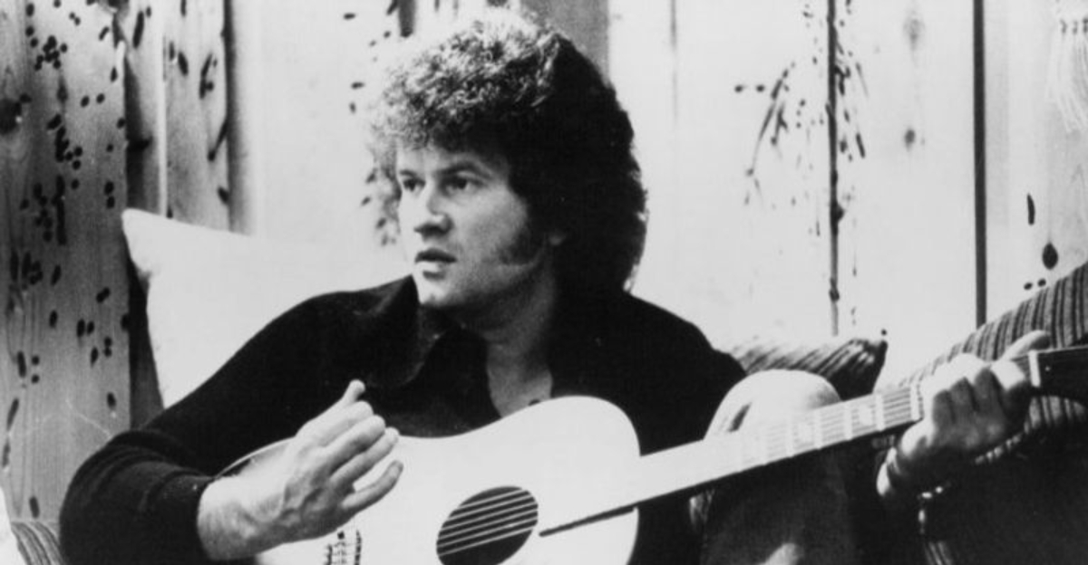 14 "Love-to-Hate" Songs from the 1970s That Modern Radio Could Use More Of