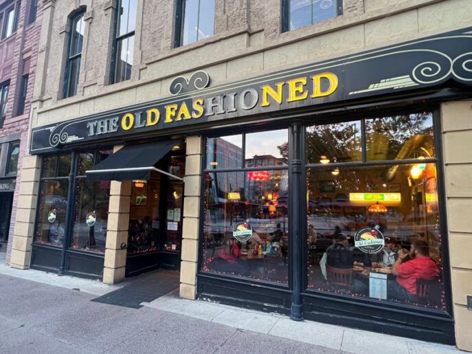 14 Wisconsin Restaurants That Haven’t Lost Their Popularity In Years