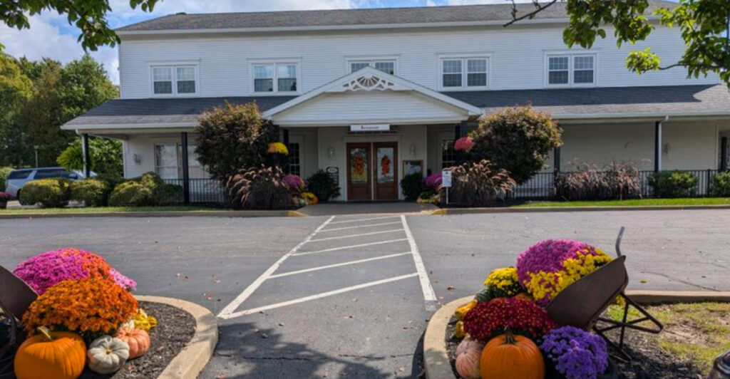 15 Amish Country Food Stops Near Walnut Creek, Ohio That Hit the Spot