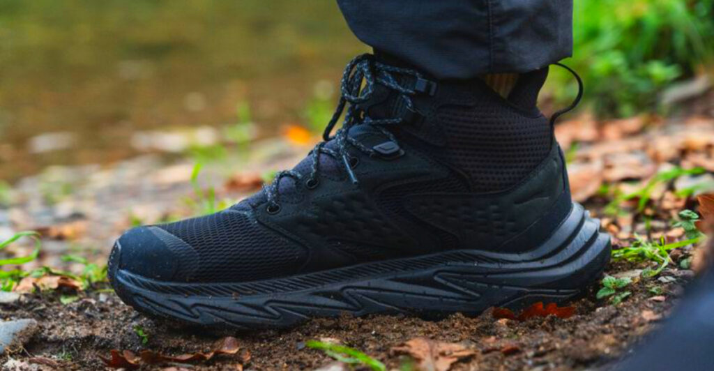 16 Best Canyon Hiking Shoes for Wet Trails