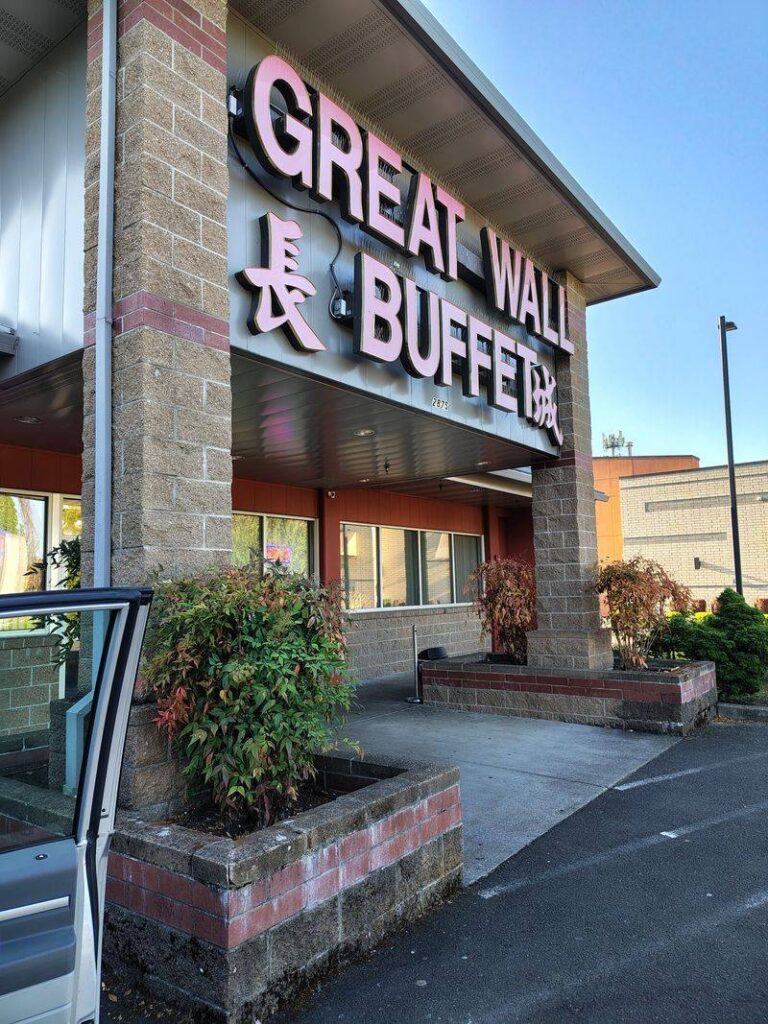 15 Oregon Buffets That Keep All You Can Eat Coming