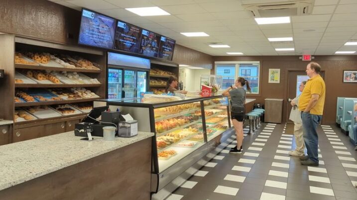 The Ohio Bakery Where Doughnuts Sell Out Before Sunrise