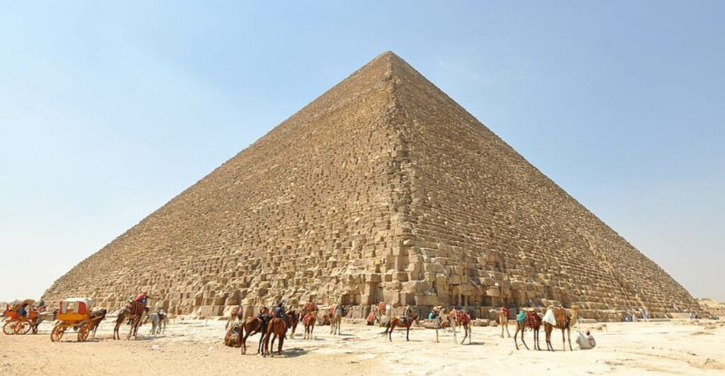 15 Mega Man-Made Structures That Redefine "Big" (The Scale Is Hard to ...