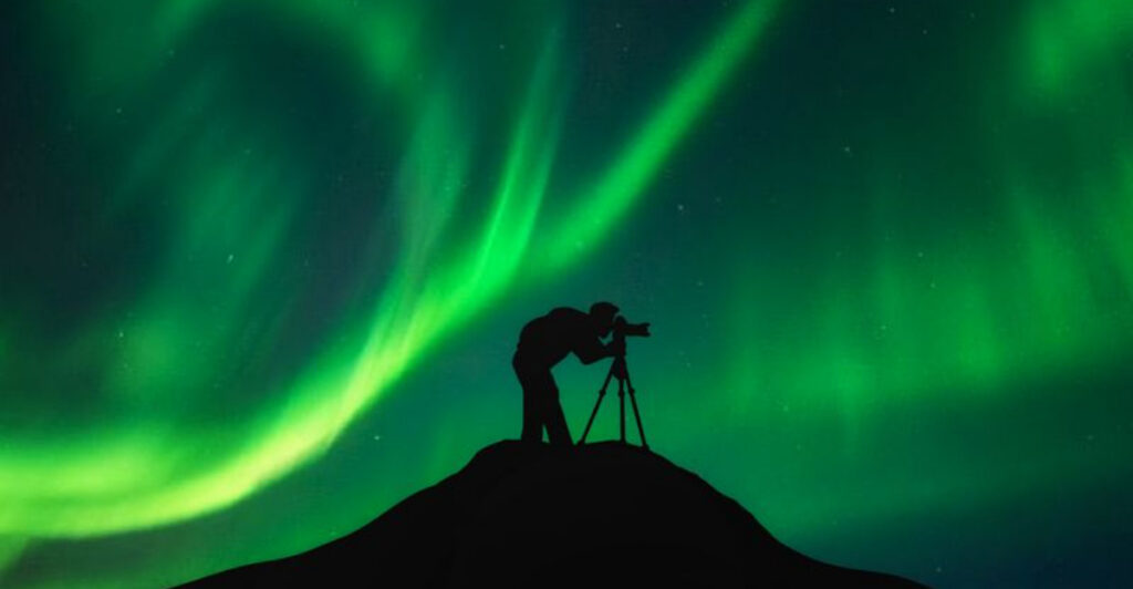 Aurora Forecast 2026: Best Times and Spots to See the Northern Lights