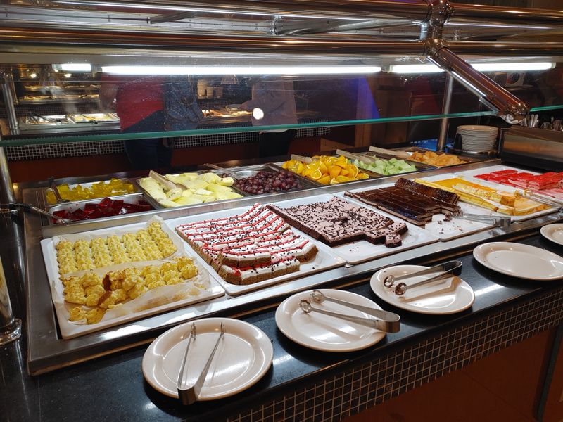 9 Delaware All-You-Can-Eat Restaurants Locals Love Most