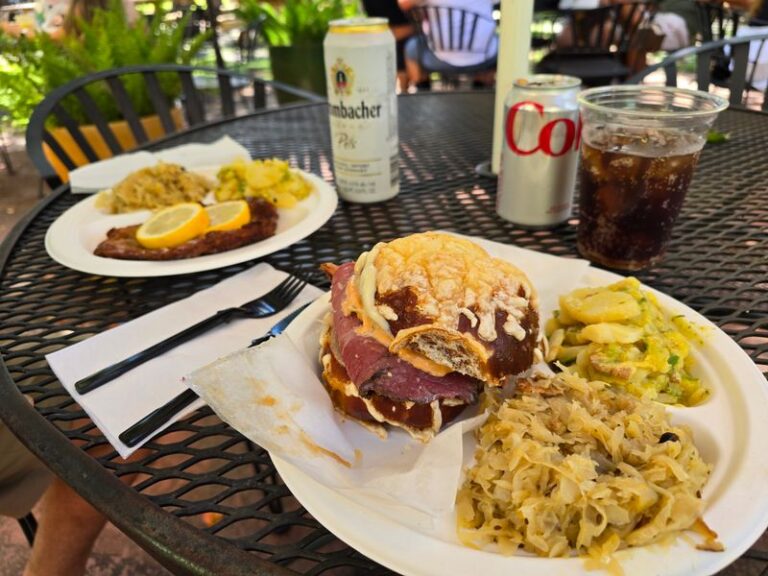 This Unexpected Spot in Yalaha, Florida Feels Like a German Countryside ...