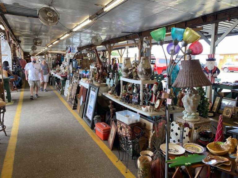 10 Massive Flea Markets In Florida That Are Worth The Drive From Anywhere