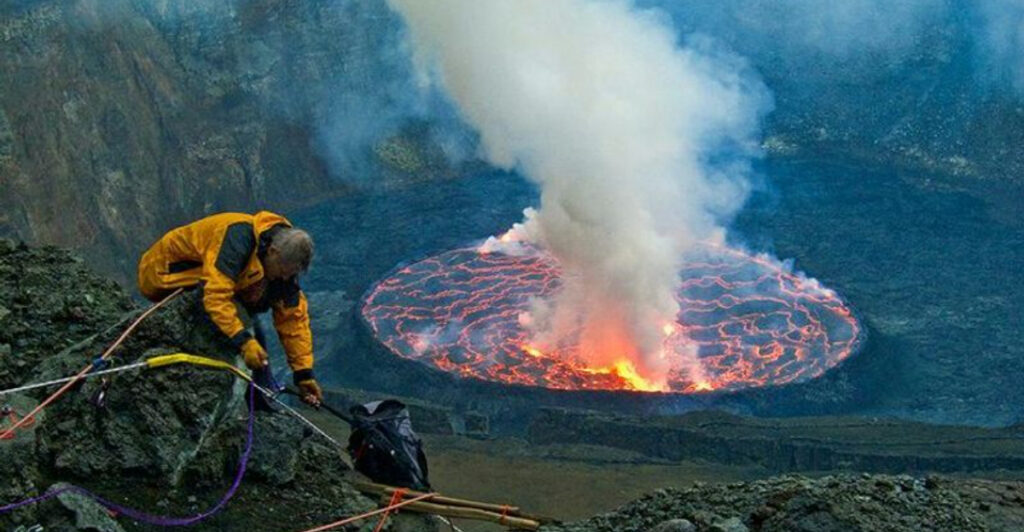 14 Natural Wonders Around the World That Are Extremely Dangerous