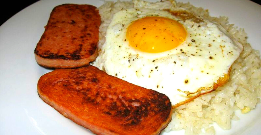 18 Meals That Soldiers Ate During WWII - And People Still Make Today