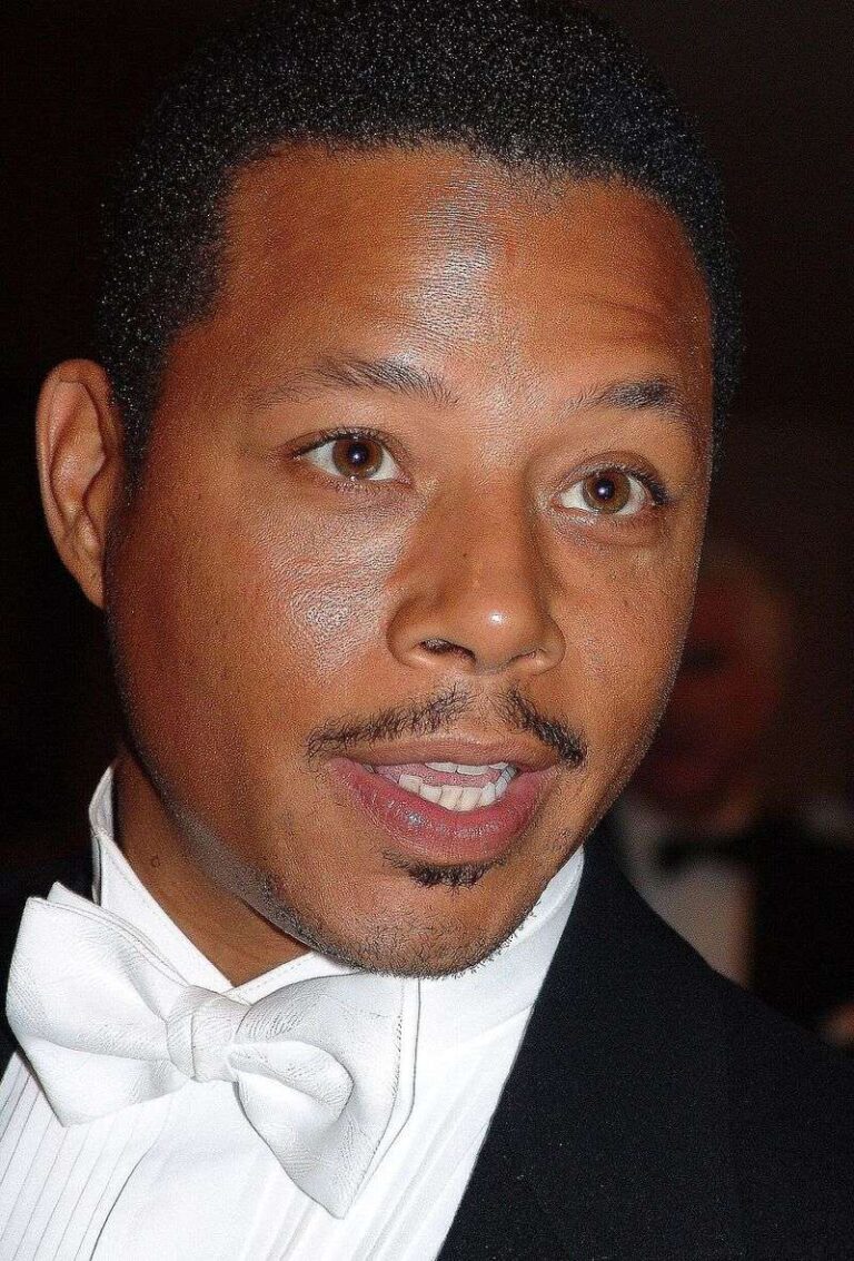 15 Famous People Who Are (or Were) Jehovah's Witnesses