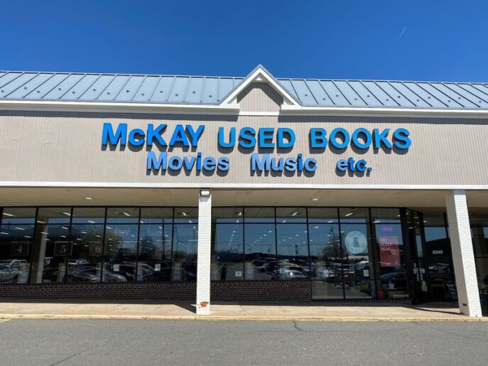 This Hidden Bookstore in Virginia Transforms Browsing Into a Journey
