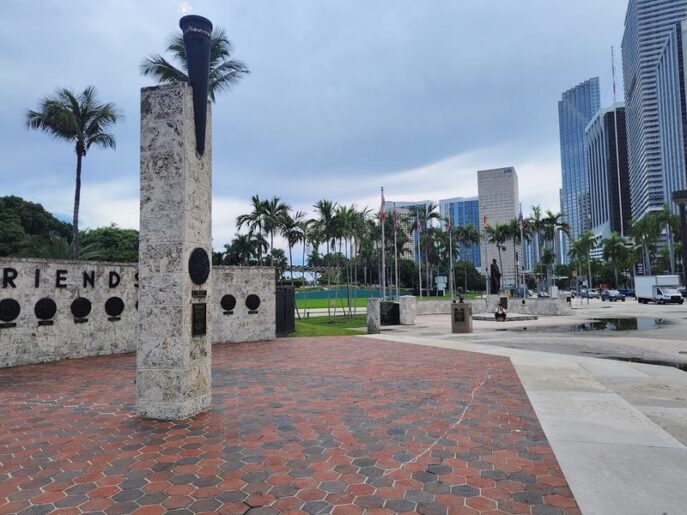 This Iconic Miami Monument Stands as a Powerful Symbol of Friendship ...