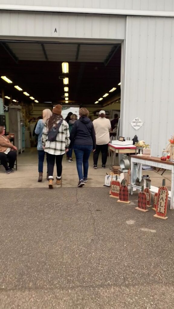 This Michigan Pop-Up Market Happens Just 3 Times a Year - and Vintage ...