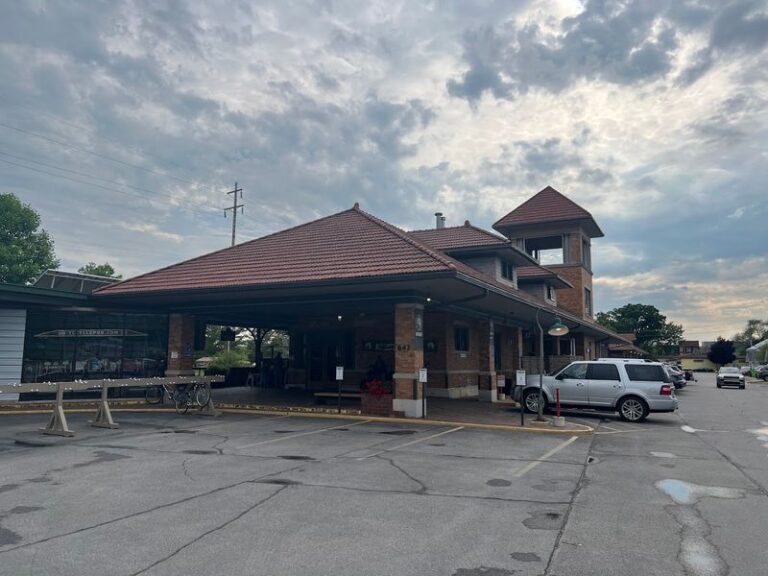 This Traverse City Brewery Inside a 1927 Train Depot Serves Wood-Fired ...