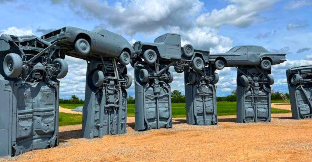 13 Nebraska Roadside Attractions That Are Weird, Fun, and Totally Worth It