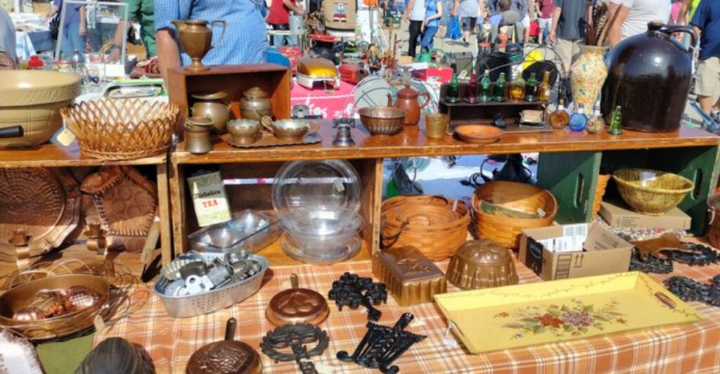 7 Illinois Antique Fairs You'll Want to Visit in 2026 for Treasures ...